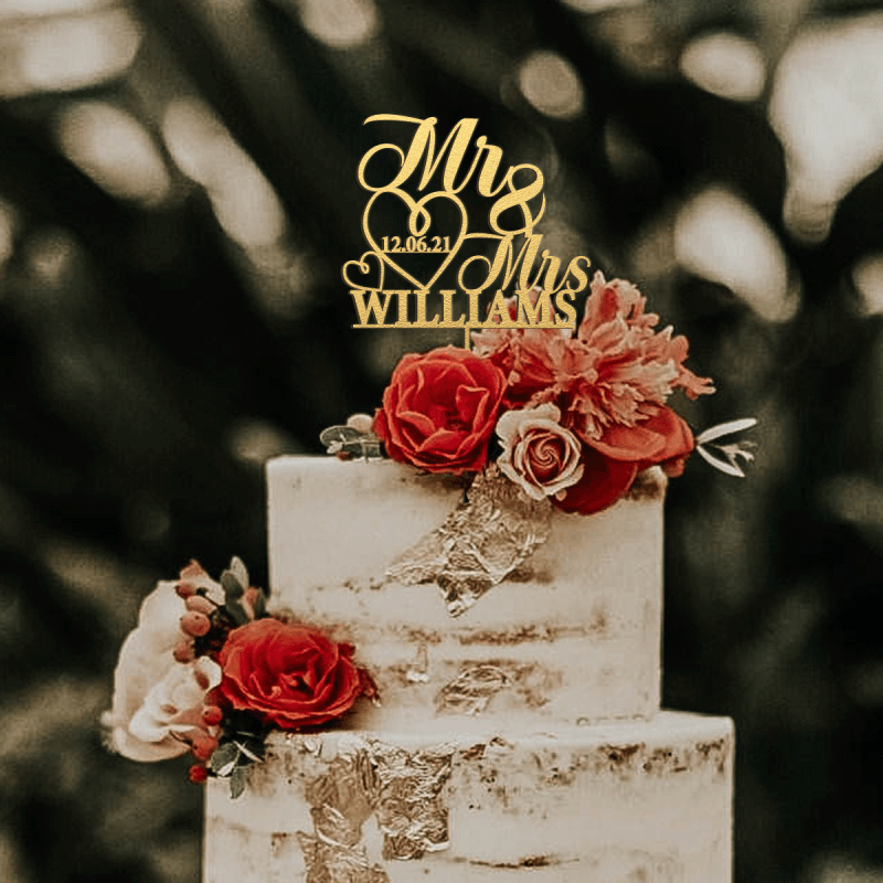 Custom Wedding Cake Topper with Heart, Gold Wedding Topper