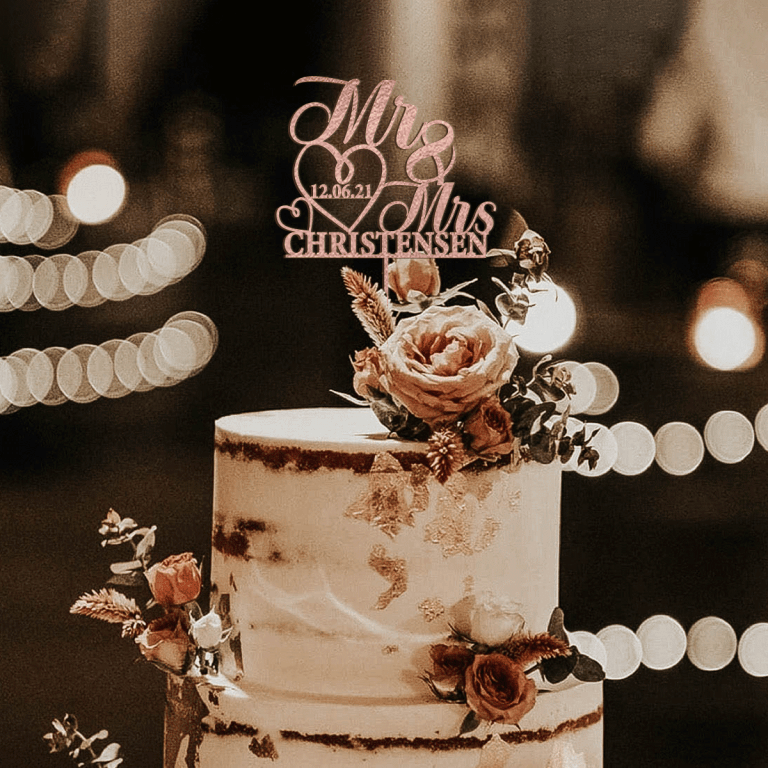 Custom Wedding Cake Topper with Heart, Gold Wedding Topper